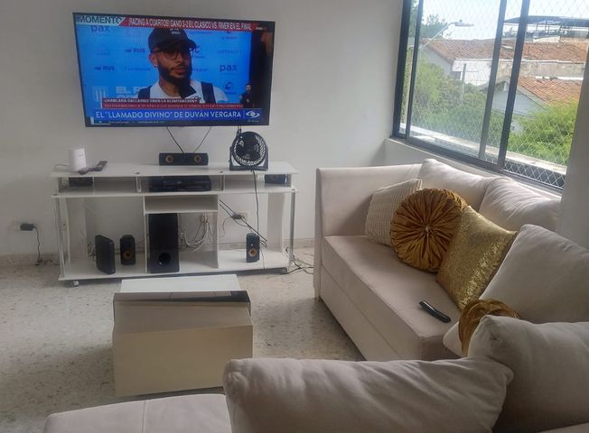 Apartamento en arriendo en La Flora | PROPERATI