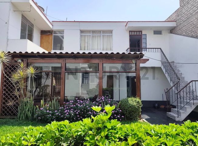 Oficina en alquiler en Santa Catalina | PROPERATI