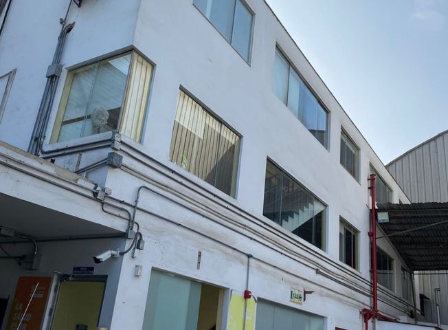 Almacén en alquiler en Lima Cercado | PROPERATI